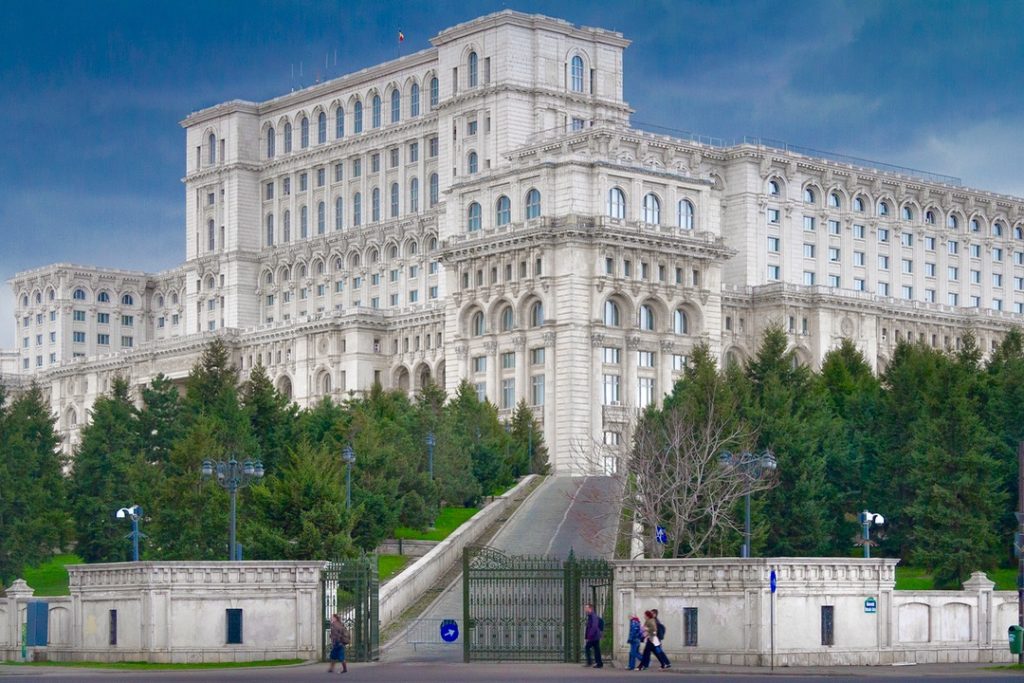 The biggest buildings in the world | Atlas & Boots