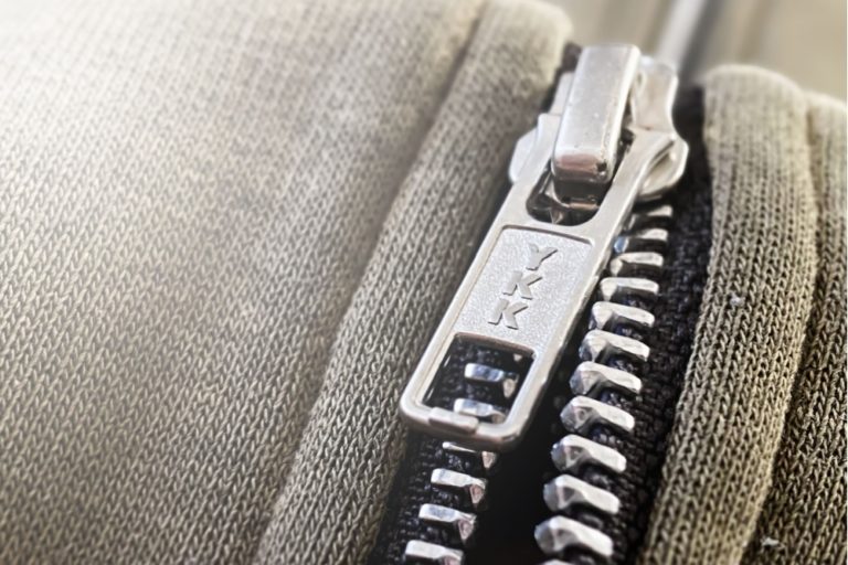 How to never break a zipper again | Atlas & Boots